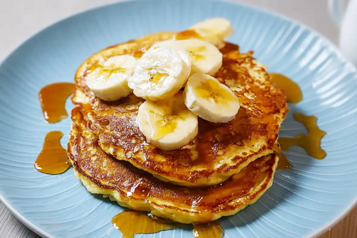 Banana Pancake Recipe for Lazy Weekend Mornings - foodiecharm.com